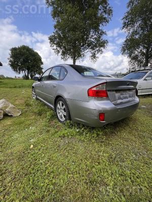 Grey Subaru Legacy 2007 in Cesis, with an engine capacity of 2.50 L and mileage of 182 thousand km for 750 €, photo 3 on AUTOMOTO.COM.LV