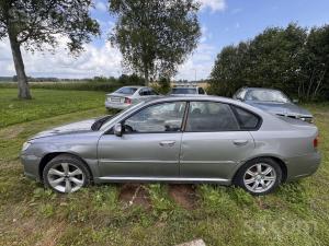 Grey Subaru Legacy 2007 in Cesis, with an engine capacity of 2.50 L and mileage of 182 thousand km for 750 €, photo 4 on AUTOMOTO.COM.LV