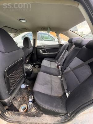 Grey Subaru Legacy 2007 in Cesis, with an engine capacity of 2.50 L and mileage of 182 thousand km for 750 €, photo 12 on AUTOMOTO.COM.LV