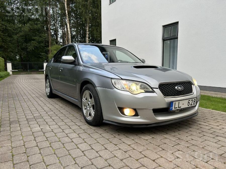 Grey Subaru Legacy 2008 in Riga, with an engine capacity of 2.50 L and mileage of 292 thousand km for 1450 €, photo 1 on AUTOMOTO.COM.LV