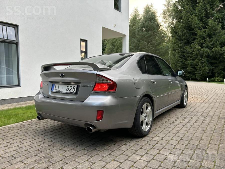 Grey Subaru Legacy 2008 in Riga, with an engine capacity of 2.50 L and mileage of 292 thousand km for 1450 €, photo 5 on AUTOMOTO.COM.LV