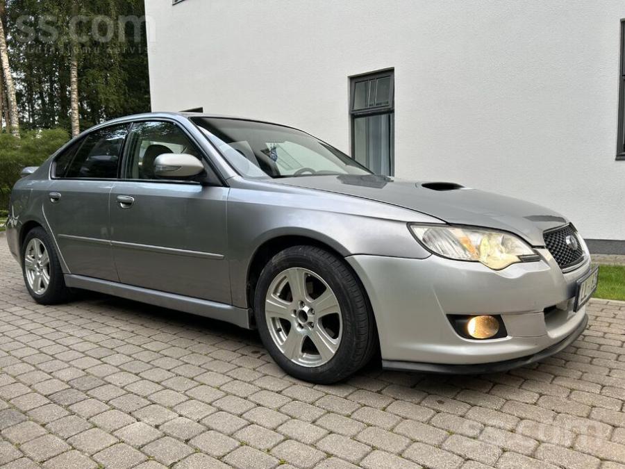 Grey Subaru Legacy 2008 in Riga, with an engine capacity of 2.50 L and mileage of 292 thousand km for 1450 €, photo 7 on AUTOMOTO.COM.LV