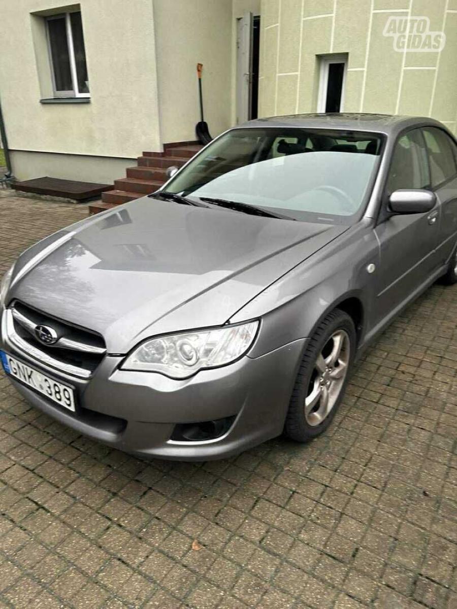 Pelēks Subaru Legacy 2008 Viļņa, ar dzinēja tilpumu 2.50 L un nobraukumu 116 tūkst. km par 2450 €, foto 2 vietnē AUTOMOTO.COM.LV