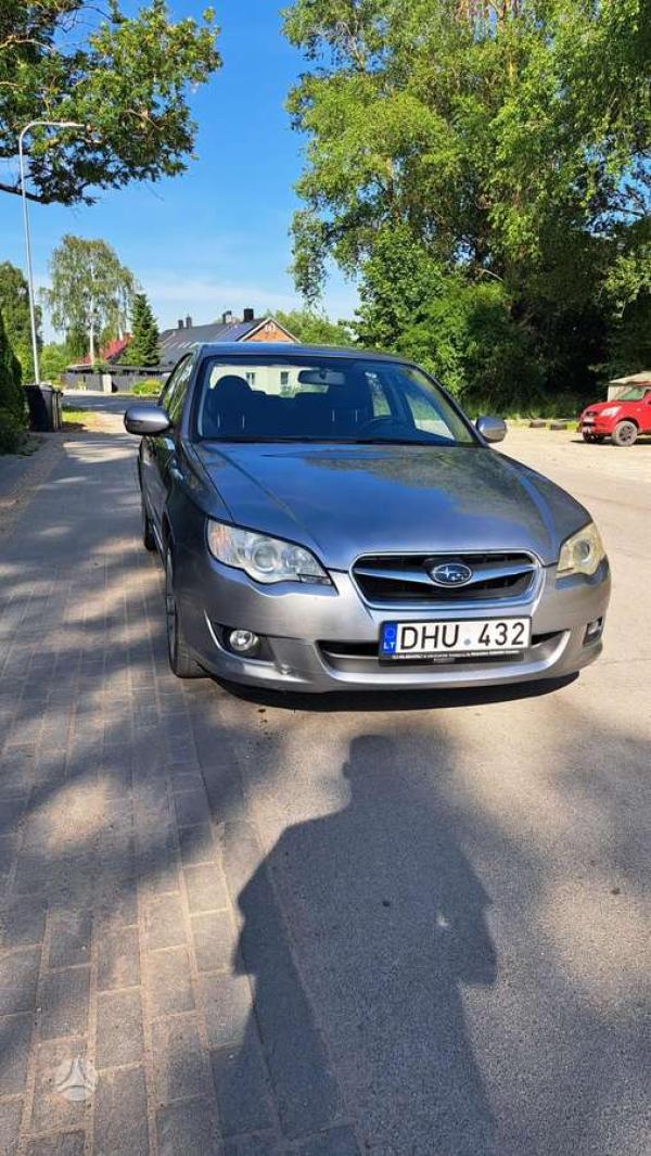 Grey Subaru Legacy 2008 in Klaipeda, with an engine capacity of 1.99 L and mileage of 288 thousand km for 1400 €, photo 1 on AUTOMOTO.COM.LV