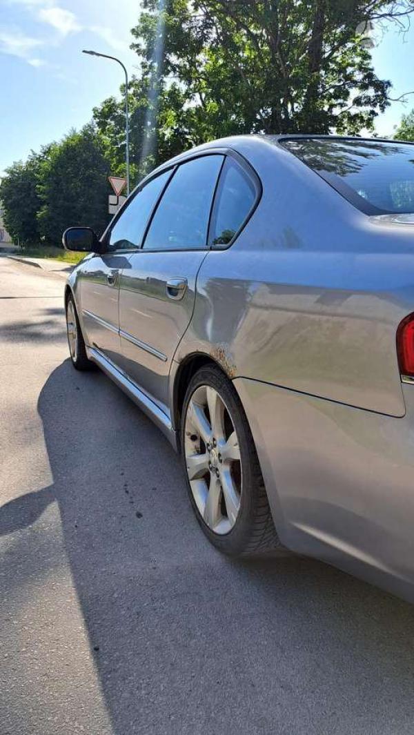 Grey Subaru Legacy 2008 in Klaipeda, with an engine capacity of 1.99 L and mileage of 288 thousand km for 1400 €, photo 3 on AUTOMOTO.COM.LV