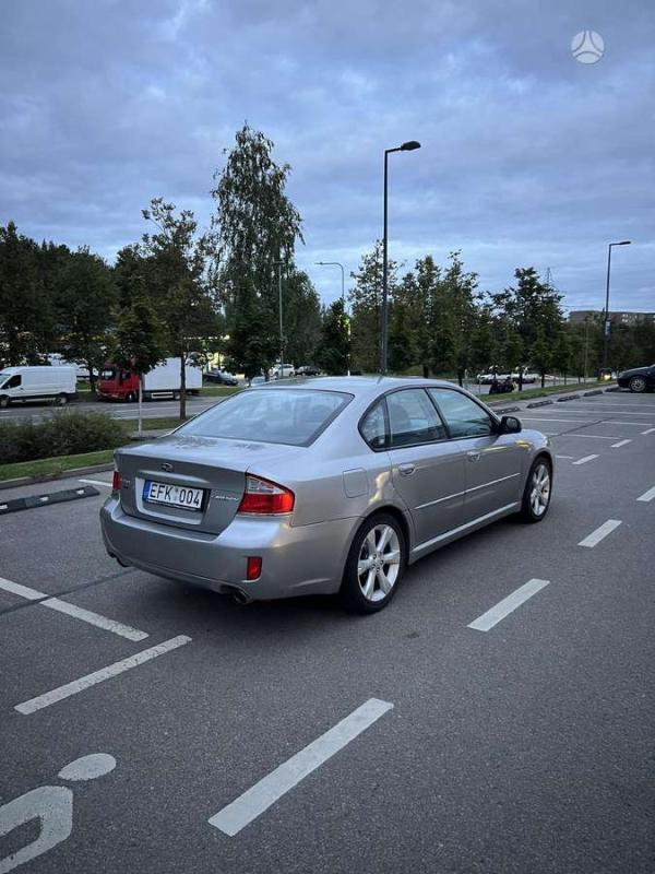 Grey Subaru Legacy 2009 in Vilnius, with an engine capacity of 2.46 L and mileage of 100 thousand km for 3500 €, photo 3 on AUTOMOTO.COM.LV