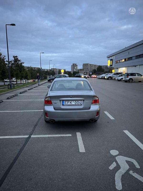 Grey Subaru Legacy 2009 in Vilnius, with an engine capacity of 2.46 L and mileage of 100 thousand km for 3500 €, photo 8 on AUTOMOTO.COM.LV