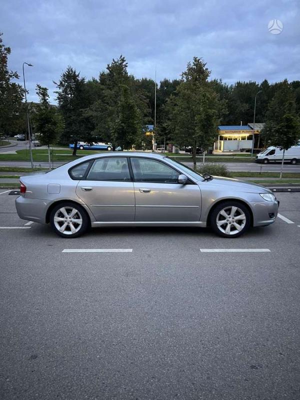 Grey Subaru Legacy 2009 in Vilnius, with an engine capacity of 2.46 L and mileage of 100 thousand km for 3500 €, photo 10 on AUTOMOTO.COM.LV