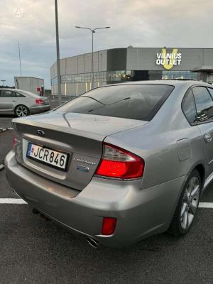 Grey Subaru Legacy 2009 in Vilnius, with an engine capacity of 2.00 L and mileage of 298 thousand km for 2000 €, photo 5 on AUTOMOTO.COM.LV