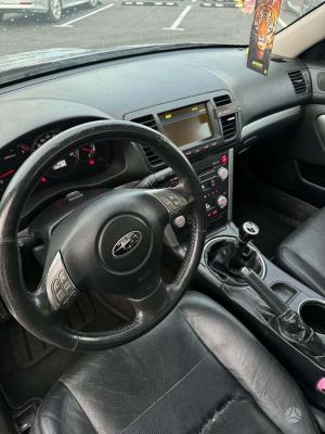 Grey Subaru Legacy 2009 in Vilnius, with an engine capacity of 2.00 L and mileage of 298 thousand km for 2000 €, photo 9 on AUTOMOTO.COM.LV