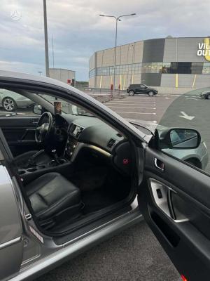 Grey Subaru Legacy 2009 in Vilnius, with an engine capacity of 2.00 L and mileage of 298 thousand km for 2000 €, photo 12 on AUTOMOTO.COM.LV