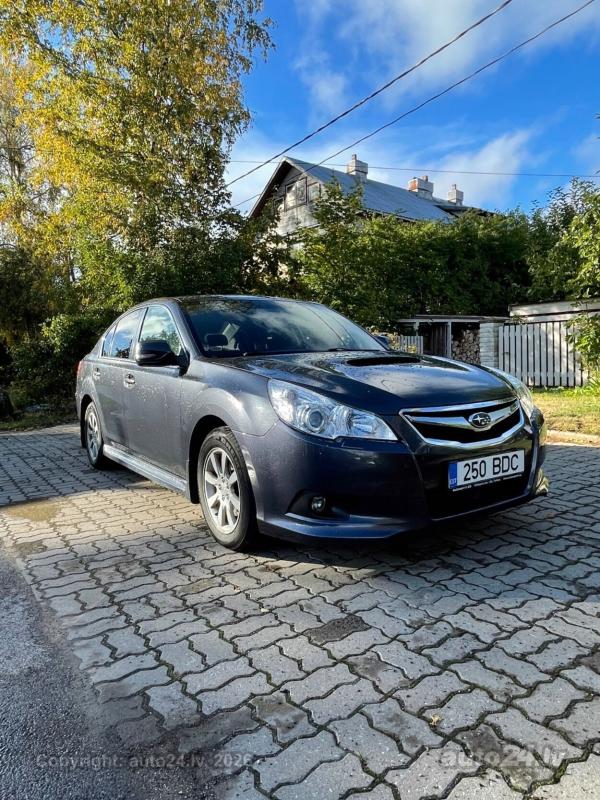 Grey Subaru Legacy 2010 in Tallinn, with an engine capacity of 2.00 L and mileage of 274 thousand km for 1500 €, photo 1 on AUTOMOTO.COM.LV