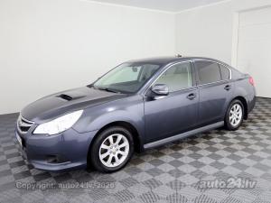 Pelēks Subaru Legacy 2010 Tallina, ar dzinēja tilpumu 2.00 L un nobraukumu 276 tūkst. km par 1999 €, foto 3 vietnē AUTOMOTO.COM.LV