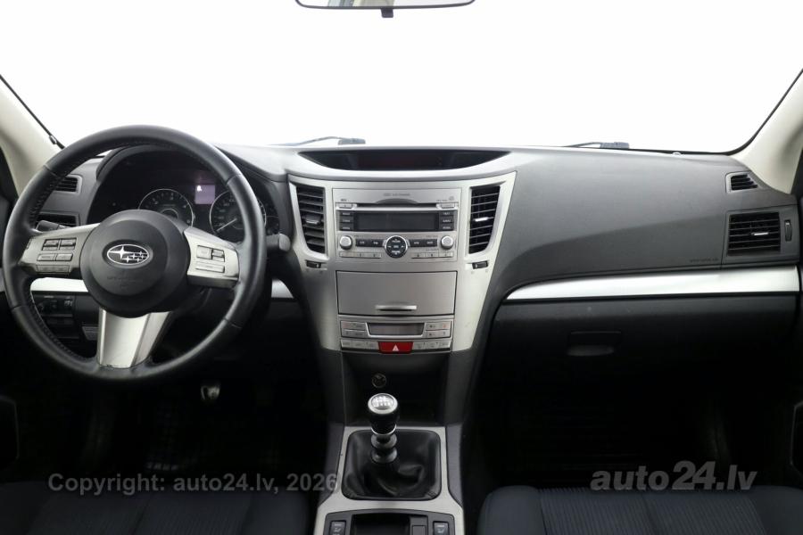 Pelēks Subaru Legacy 2010 Tallina, ar dzinēja tilpumu 2.00 L un nobraukumu 276 tūkst. km par 1999 €, foto 6 vietnē AUTOMOTO.COM.LV