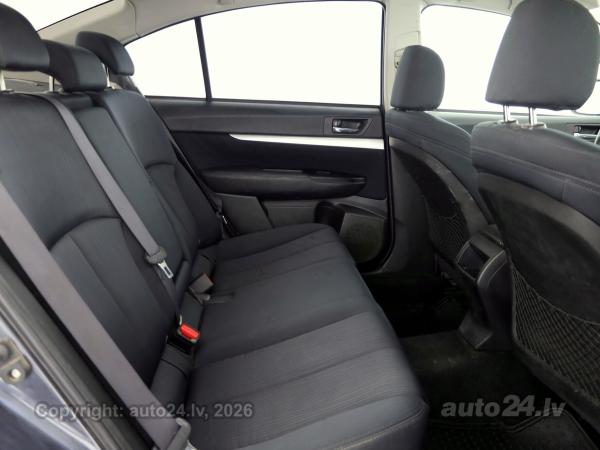 Pelēks Subaru Legacy 2010 Tallina, ar dzinēja tilpumu 2.00 L un nobraukumu 276 tūkst. km par 1999 €, foto 7 vietnē AUTOMOTO.COM.LV