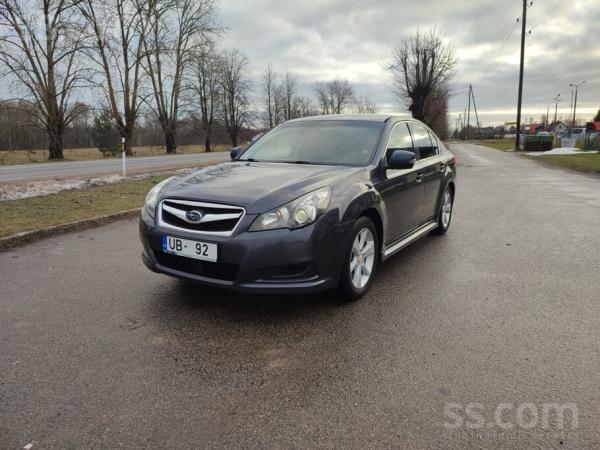 Grey Subaru Legacy 2010 in Riga, with an engine capacity of 2.50 L and mileage of 342 thousand km for 3450 €, photo 4 on AUTOMOTO.COM.LV