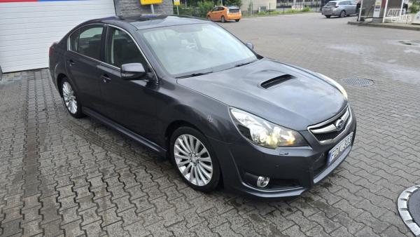 Pelēks Subaru Legacy 2010 Viļņa, ar dzinēja tilpumu 2.50 L un nobraukumu 1 tūkst. km par 7299 €, foto 4 vietnē AUTOMOTO.COM.LV