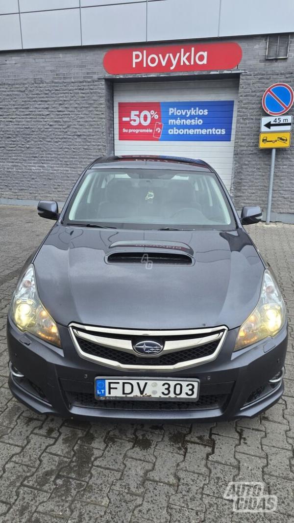 Pelēks Subaru Legacy 2010 Viļņa, ar dzinēja tilpumu 2.50 L un nobraukumu 1 tūkst. km par 7299 €, foto 5 vietnē AUTOMOTO.COM.LV