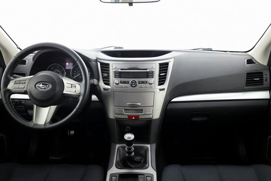 Pelēks Subaru Legacy 2010 Tallina, ar dzinēja tilpumu 2.00 L un nobraukumu 276 tūkst. km par 1799 €, foto 13 vietnē AUTOMOTO.COM.LV