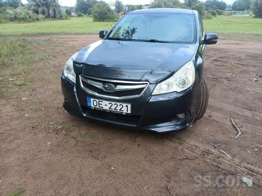 Grey Subaru Legacy 2010 in Riga, with an engine capacity of 2.00 L and mileage of 245 thousand km for 2450 €, photo 3 on AUTOMOTO.COM.LV