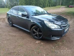 Grey Subaru Legacy 2010 in Riga, with an engine capacity of 2.00 L and mileage of 245 thousand km for 2450 €, photo 4 on AUTOMOTO.COM.LV