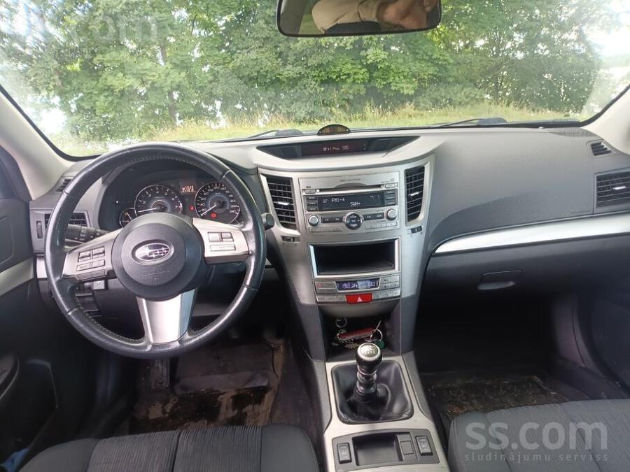 Grey Subaru Legacy 2010 in Riga, with an engine capacity of 2.00 L and mileage of 245 thousand km for 2450 €, photo 10 on AUTOMOTO.COM.LV
