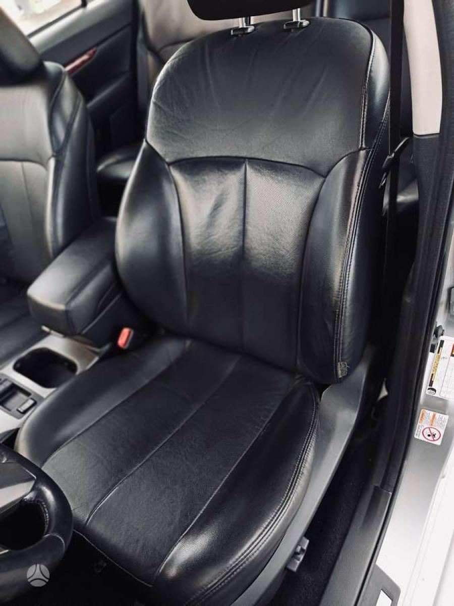Pelēks Subaru Legacy 2010 Utena, ar dzinēja tilpumu 2.46 L un nobraukumu 172 tūkst. km par 2450 €, foto 7 vietnē AUTOMOTO.COM.LV