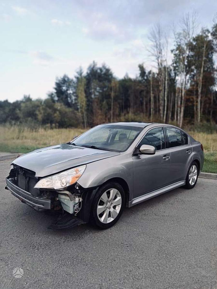 Pelēks Subaru Legacy 2010 Utena, ar dzinēja tilpumu 2.46 L un nobraukumu 172 tūkst. km par 2450 €, foto 16 vietnē AUTOMOTO.COM.LV