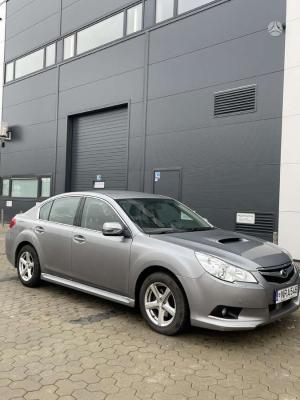 Grey Subaru Legacy 2011 in Vilnius, with an engine capacity of 2.00 L and mileage of 236 thousand km for 3200 €, photo 8 on AUTOMOTO.COM.LV