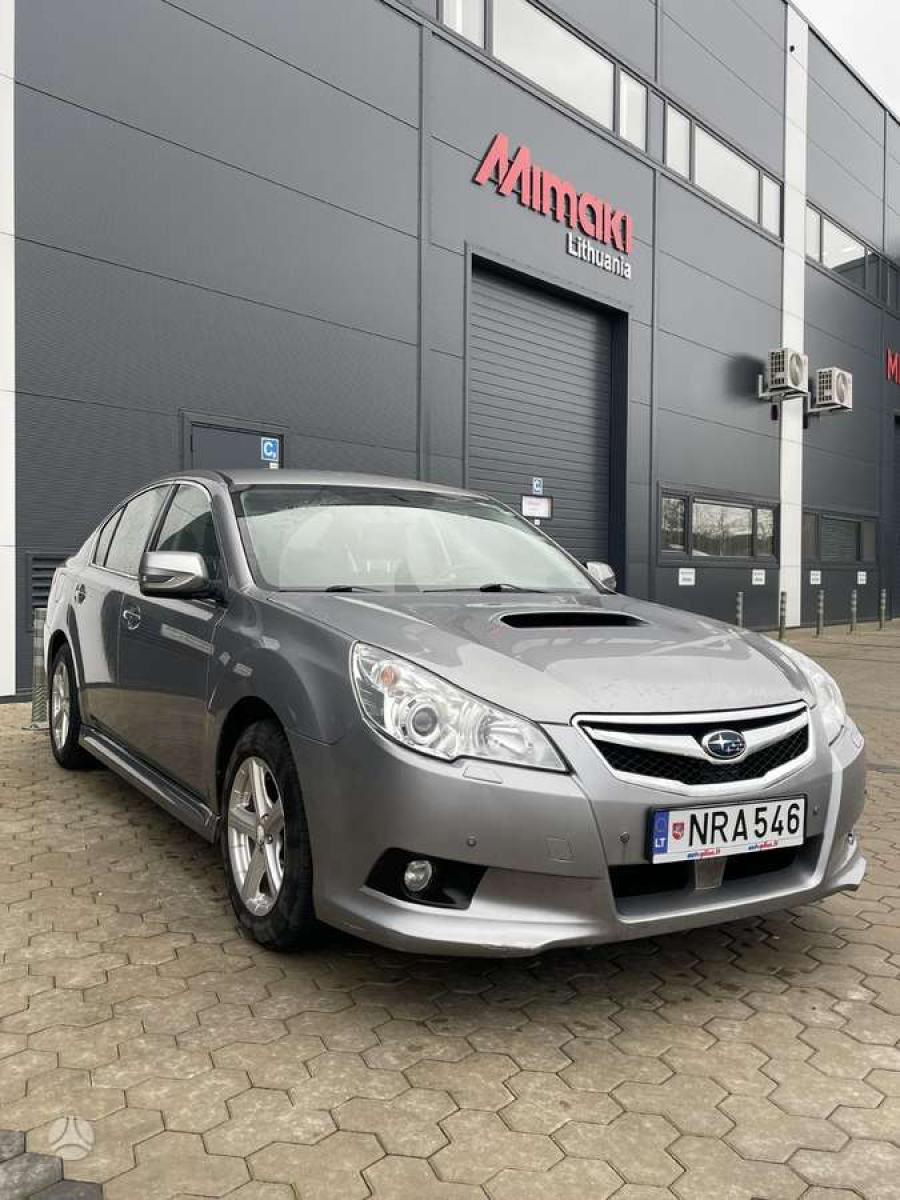 Grey Subaru Legacy 2011 in Vilnius, with an engine capacity of 2.00 L and mileage of 236 thousand km for 3200 €, photo 10 on AUTOMOTO.COM.LV