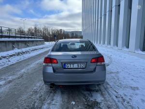 Grey Subaru Legacy 2011 in Vilnius, with an engine capacity of 2.46 L and mileage of 229 thousand km for 3999 €, photo 5 on AUTOMOTO.COM.LV