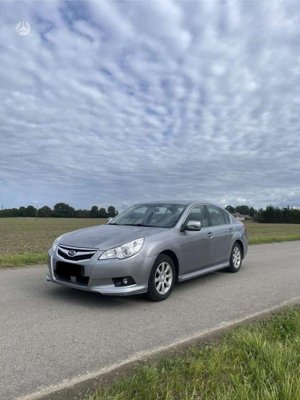 Pelēks Subaru Legacy 2011 Kauņa, ar dzinēja tilpumu 1.99 L un nobraukumu 191 tūkst. km par 3500 €, foto 4 vietnē AUTOMOTO.COM.LV