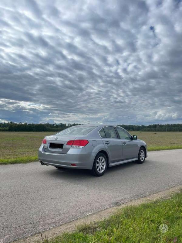 Pelēks Subaru Legacy 2011 Kauņa, ar dzinēja tilpumu 1.99 L un nobraukumu 191 tūkst. km par 3500 €, foto 8 vietnē AUTOMOTO.COM.LV