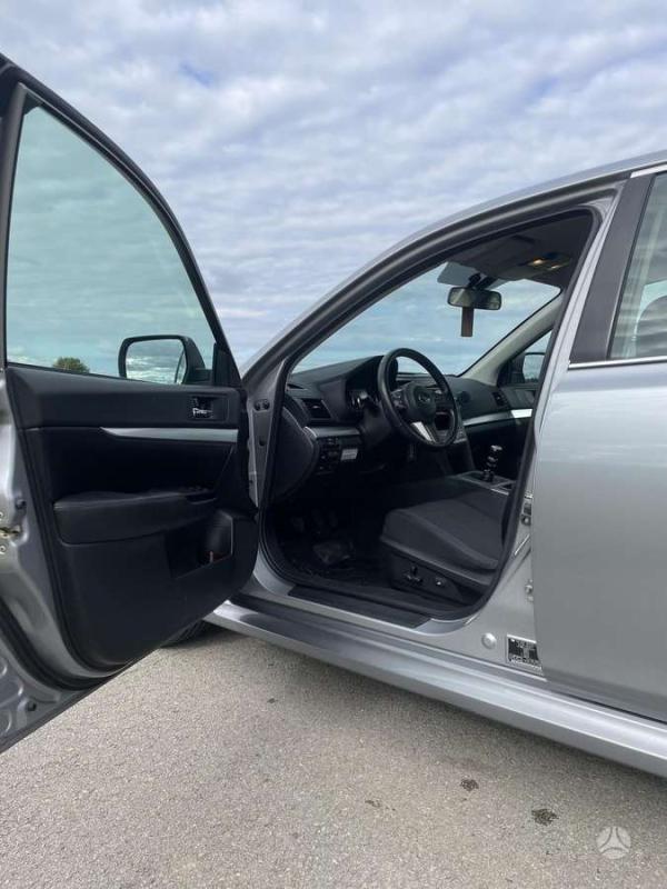 Pelēks Subaru Legacy 2011 Kauņa, ar dzinēja tilpumu 1.99 L un nobraukumu 191 tūkst. km par 3500 €, foto 10 vietnē AUTOMOTO.COM.LV