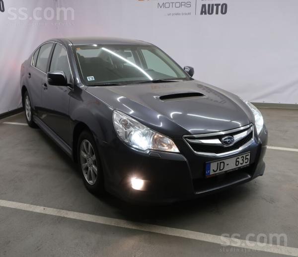 Pelēks Subaru Legacy 2012 Rīga, ar dzinēja tilpumu 2.00 L un nobraukumu 226 tūkst. km par 4900 €, foto 3 vietnē AUTOMOTO.COM.LV