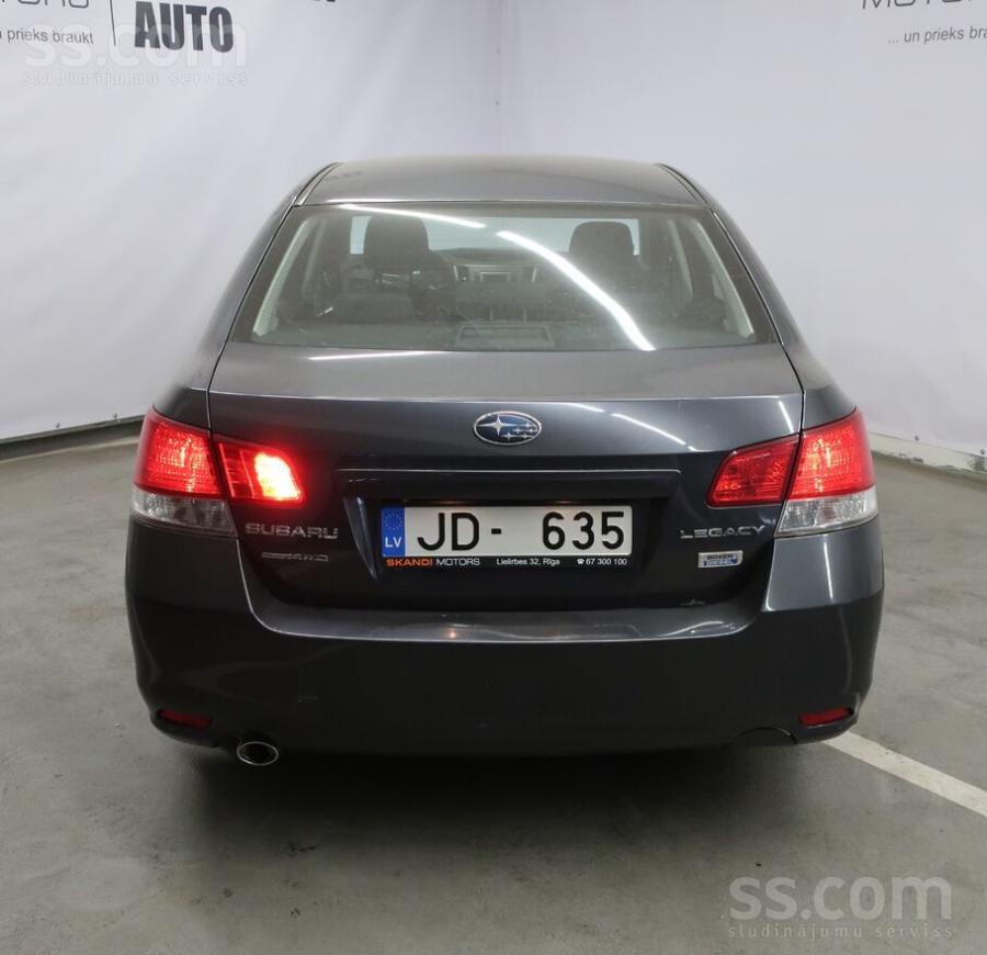 Pelēks Subaru Legacy 2012 Rīga, ar dzinēja tilpumu 2.00 L un nobraukumu 226 tūkst. km par 4900 €, foto 5 vietnē AUTOMOTO.COM.LV