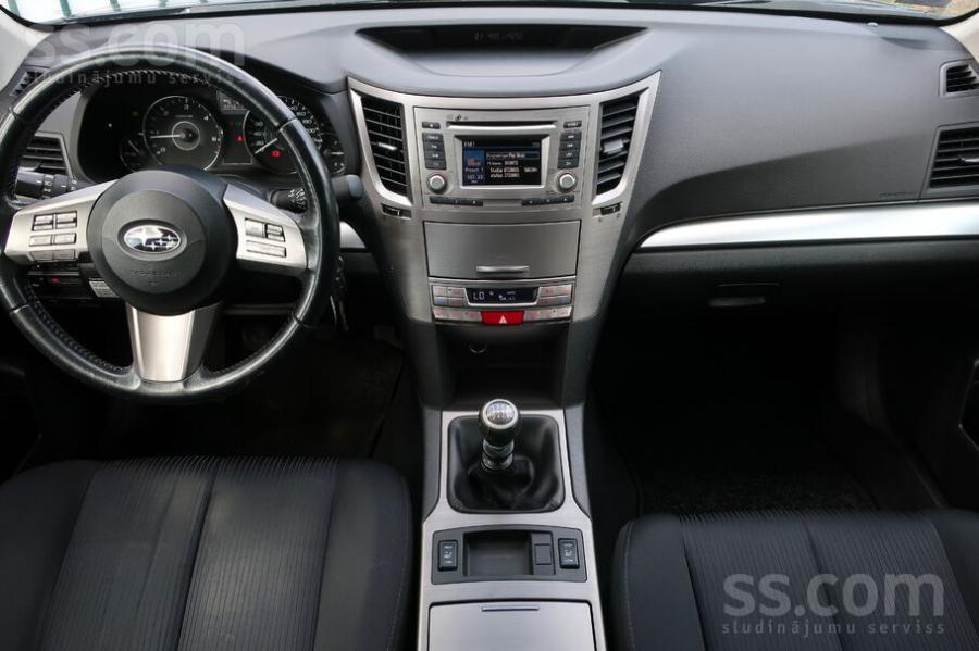 Pelēks Subaru Legacy 2012 Rīga, ar dzinēja tilpumu 2.00 L un nobraukumu 226 tūkst. km par 4900 €, foto 11 vietnē AUTOMOTO.COM.LV
