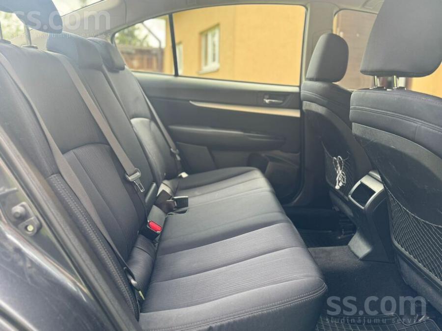 Pelēks Subaru Legacy 2012 Rīga, ar dzinēja tilpumu 2.50 L un nobraukumu 255 tūkst. km par 7250 €, foto 11 vietnē AUTOMOTO.COM.LV