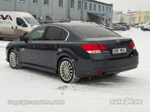Grey Subaru Legacy 2012 in Tallinn, with an engine capacity of 2.00 L and mileage of 118 thousand km for 7500 €, photo 3 on AUTOMOTO.COM.LV