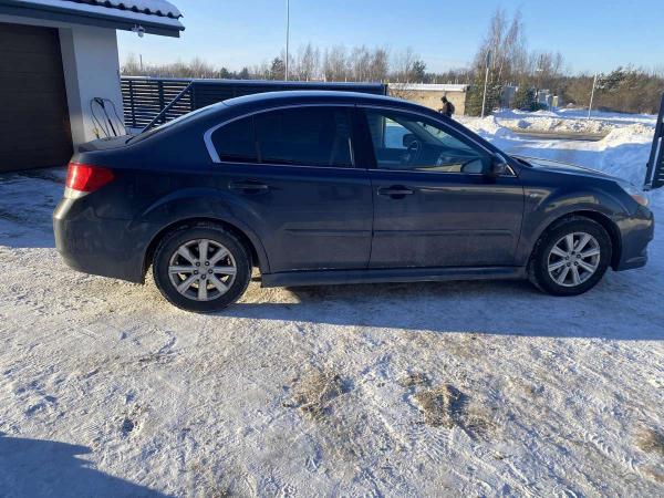 Pelēks Subaru Legacy 2012 Ukmergė, ar dzinēja tilpumu 2.46 L un nobraukumu 350 tūkst. km par 3600 €, foto 4 vietnē AUTOMOTO.COM.LV