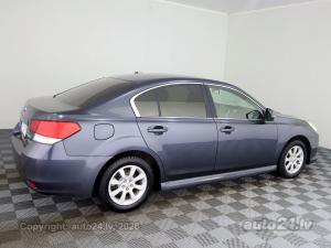 Grey Subaru Legacy 2012 in Tallinn, with an engine capacity of 2.00 L and mileage of 229 thousand km for 2999 €, photo 4 on AUTOMOTO.COM.LV