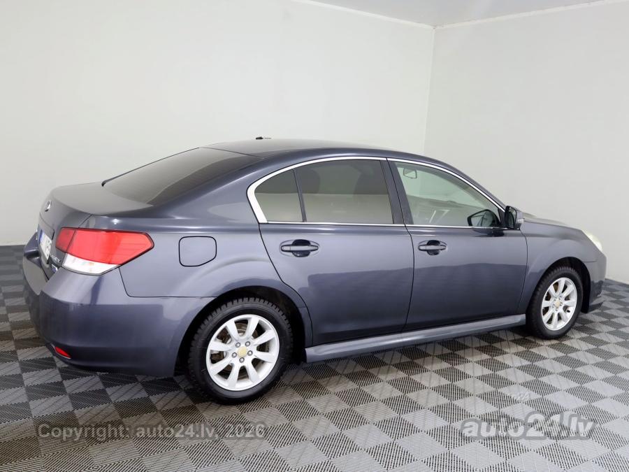 Grey Subaru Legacy 2012 in Tallinn, with an engine capacity of 2.00 L and mileage of 229 thousand km for 2999 €, photo 4 on AUTOMOTO.COM.LV