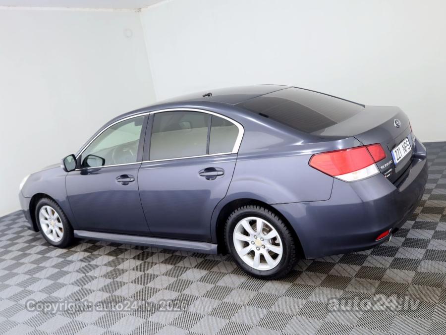 Grey Subaru Legacy 2012 in Tallinn, with an engine capacity of 2.00 L and mileage of 229 thousand km for 2999 €, photo 5 on AUTOMOTO.COM.LV