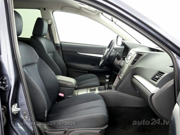 Grey Subaru Legacy 2012 in Tallinn, with an engine capacity of 2.00 L and mileage of 229 thousand km for 2999 €, photo 6 on AUTOMOTO.COM.LV