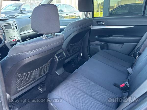 Grey Subaru Legacy 2012 in Tallinn, with an engine capacity of 2.50 L and mileage of 132 thousand km for 5990 €, photo 8 on AUTOMOTO.COM.LV