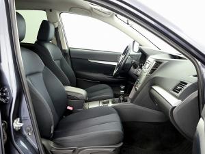Pelēks Subaru Legacy 2012 Tallina, ar dzinēja tilpumu 2.00 L un nobraukumu 229 tūkst. km par 2599 €, foto 7 vietnē AUTOMOTO.COM.LV