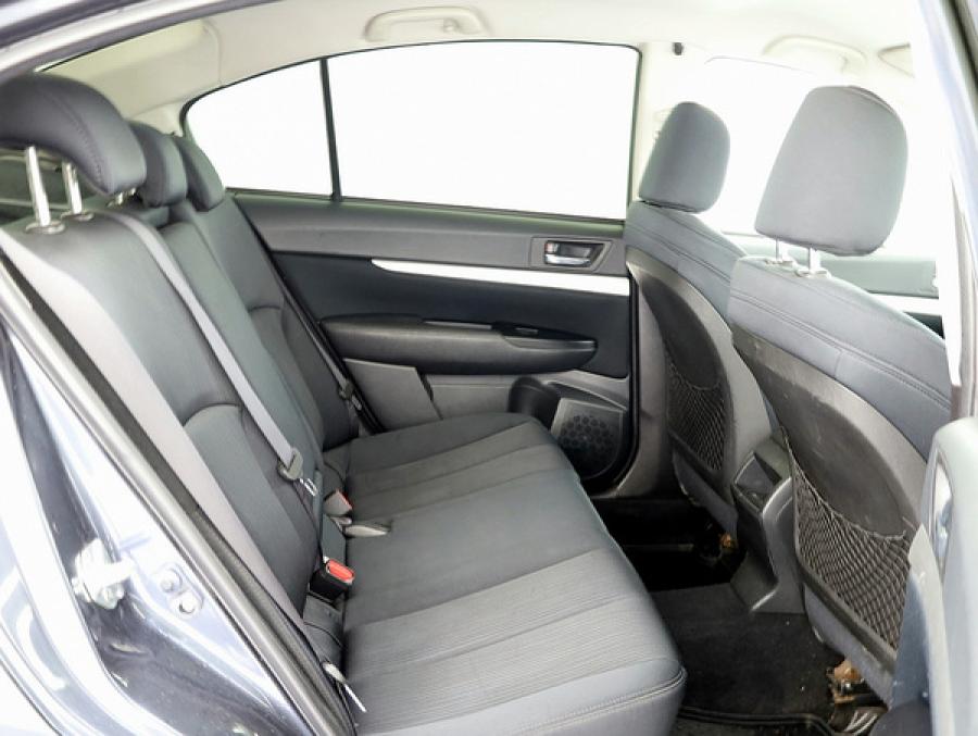 Pelēks Subaru Legacy 2012 Tallina, ar dzinēja tilpumu 2.00 L un nobraukumu 229 tūkst. km par 2599 €, foto 8 vietnē AUTOMOTO.COM.LV