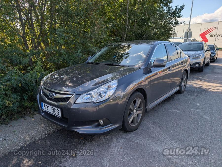 Grey Subaru Legacy 2012 in Tallinn, with an engine capacity of 2.50 L and mileage of 150 thousand km for 5990 €, photo 1 on AUTOMOTO.COM.LV