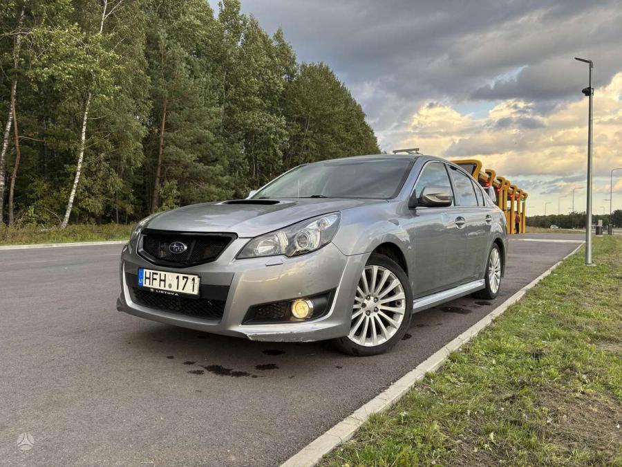 Grey Subaru Legacy 2012 in Klaipeda, with an engine capacity of 2.00 L and mileage of 341 thousand km for 3500 €, photo 3 on AUTOMOTO.COM.LV