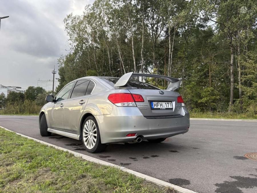 Grey Subaru Legacy 2012 in Klaipeda, with an engine capacity of 2.00 L and mileage of 341 thousand km for 3500 €, photo 4 on AUTOMOTO.COM.LV